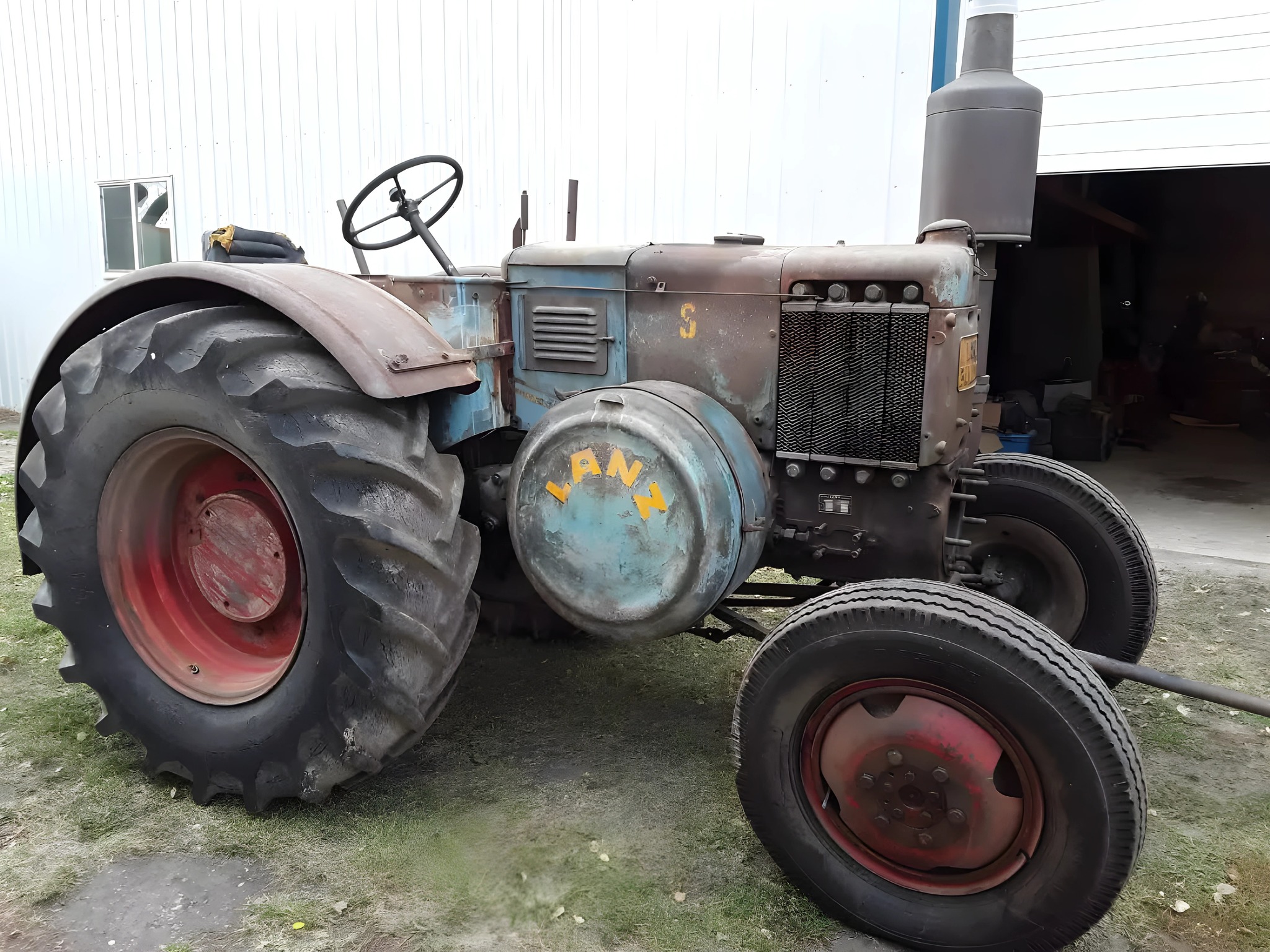 Emma Farmgirls
