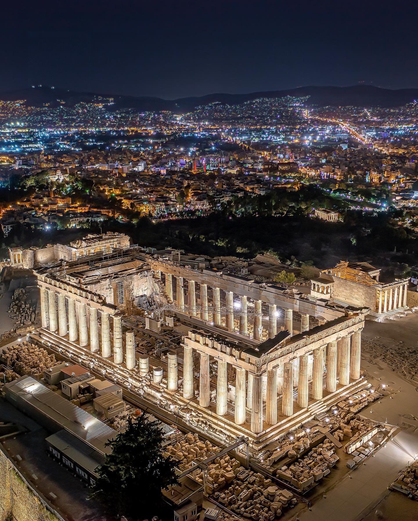 Greeks - 🏦 Parthenon is a monument to Classical #Greek Civilisation ...