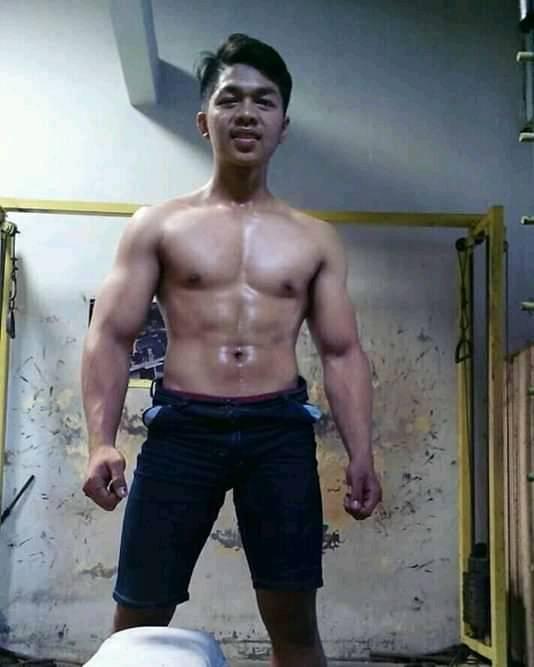Brondong Ganteng Indonesia