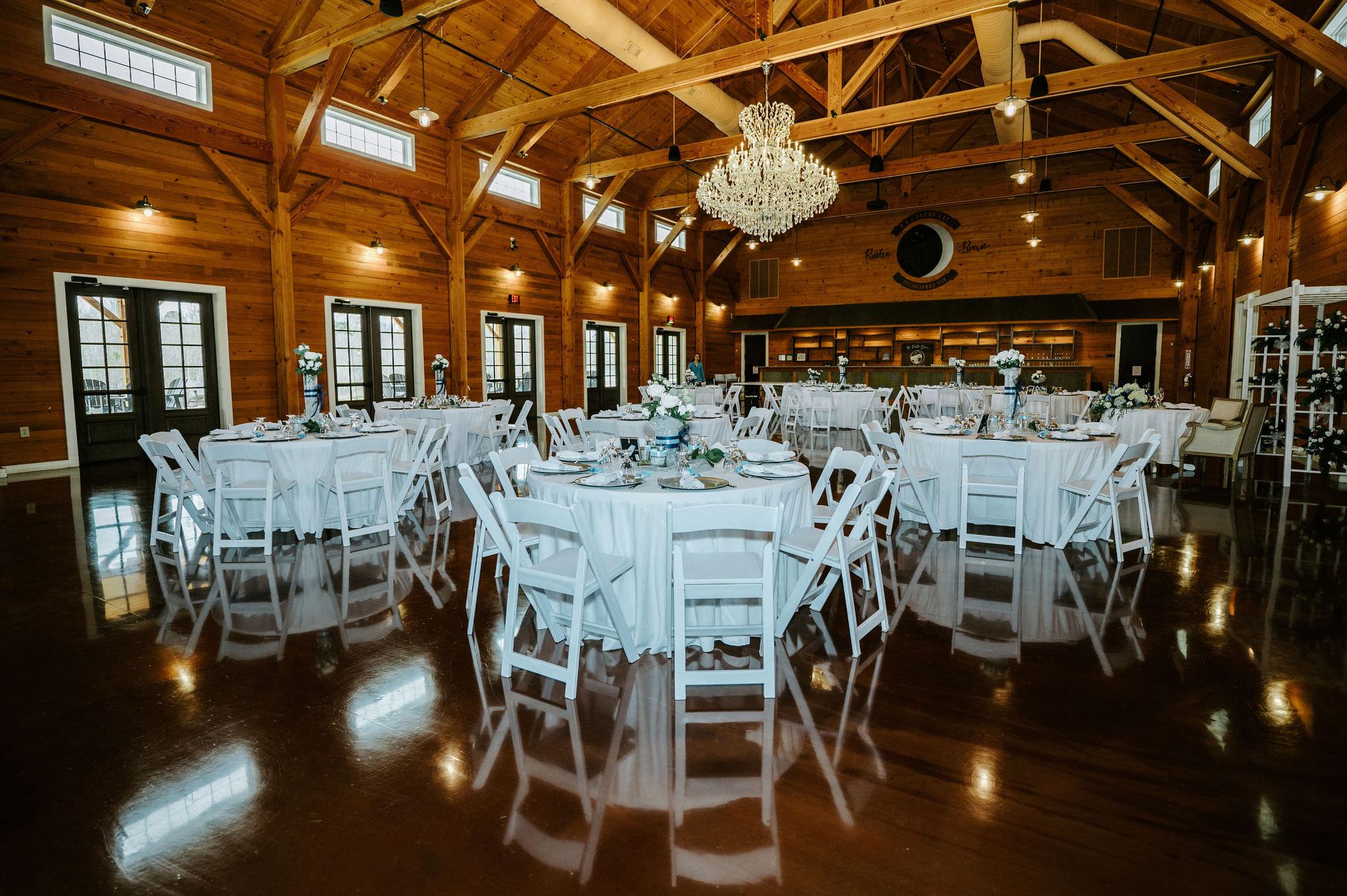 The Rustic Barn At Half Moon