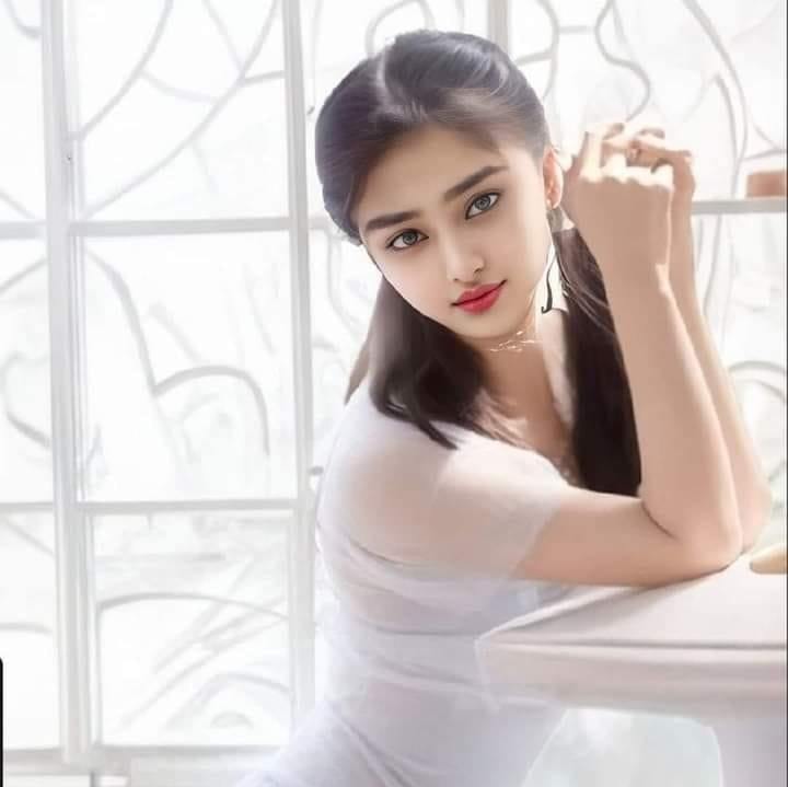 Sexy Girl On Reels
