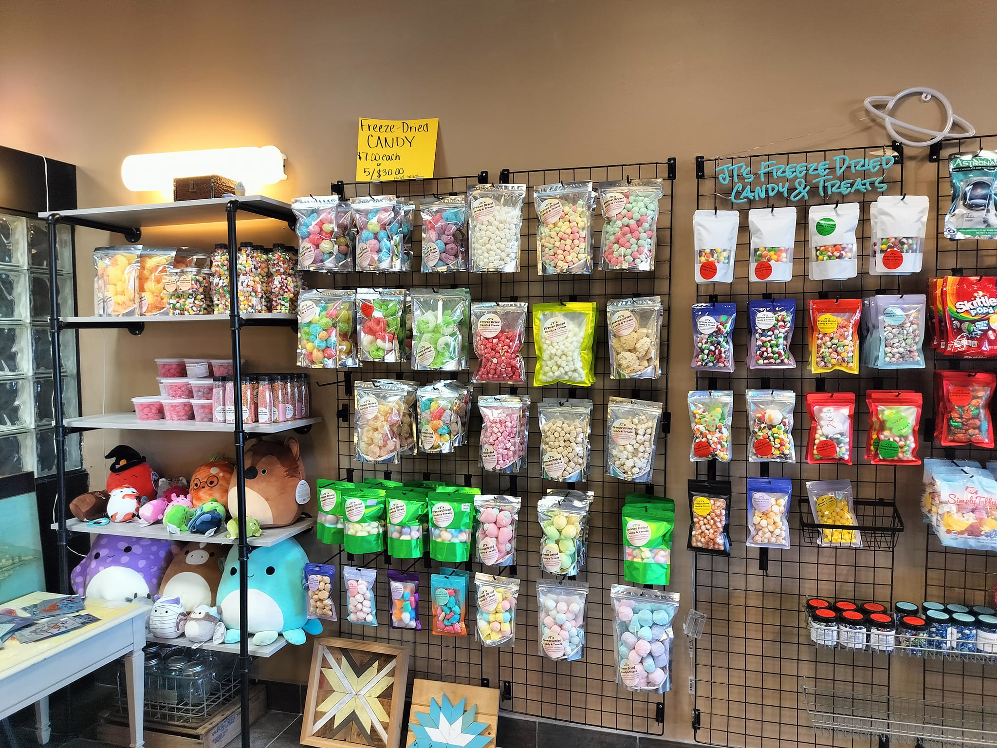 JT's Freeze Dried Candy & Treats | Madison Heights MI