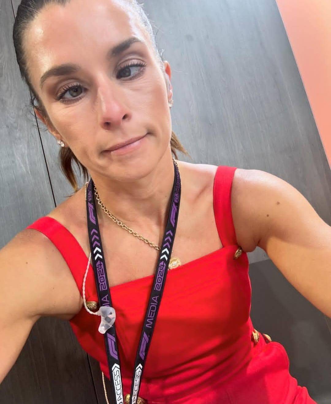 Nascar Fanzone A Fun And Radiant Selfie From Danica Facebook