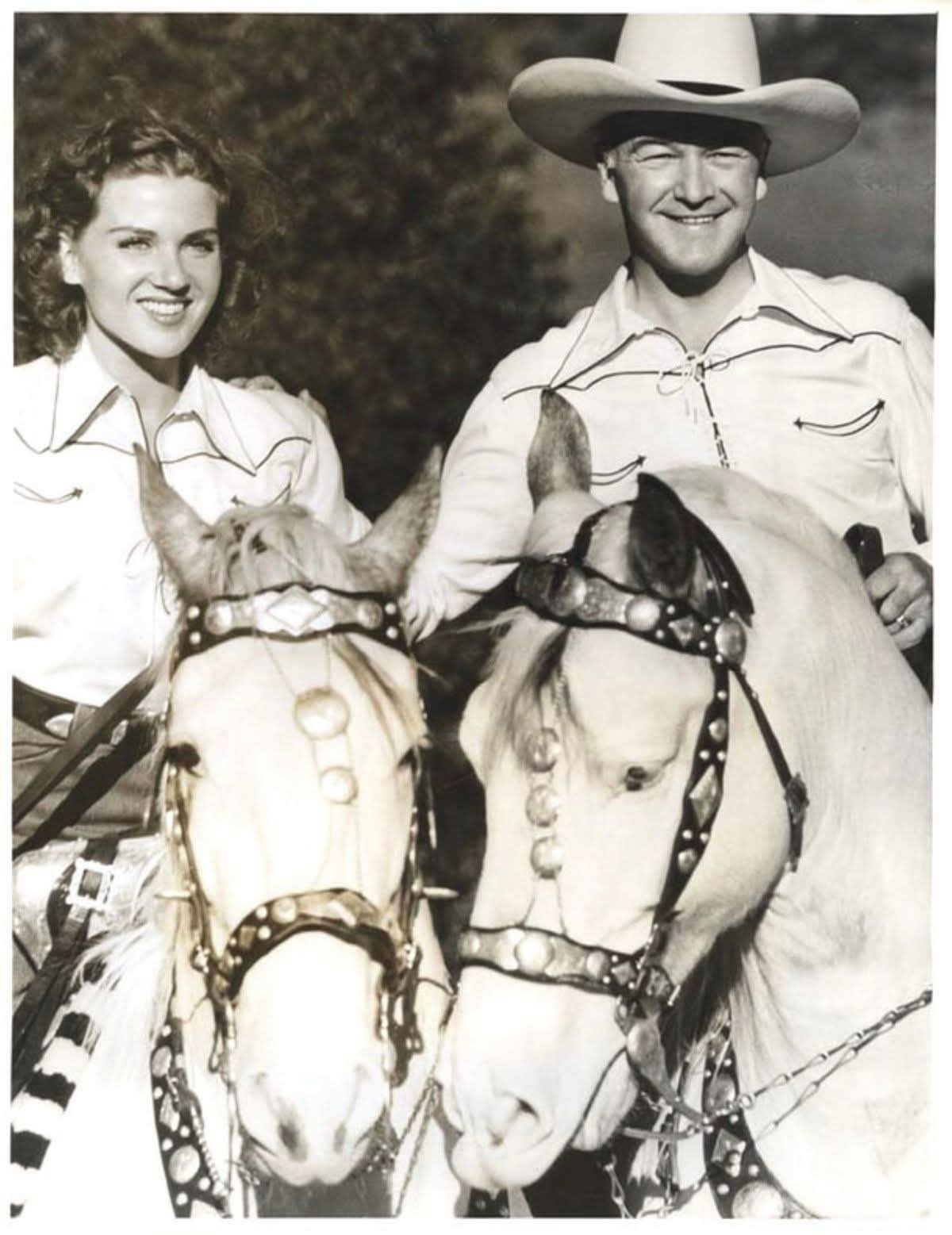 Ye Olde School 🏫 Hopalong Cassidy And His Wife Grace Facebook 7184
