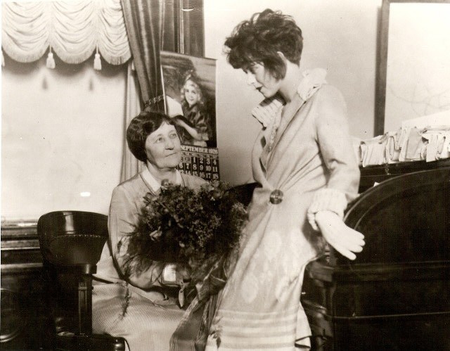 Historic Clara Bow The Original It Girl” Of Hollywood Defined The