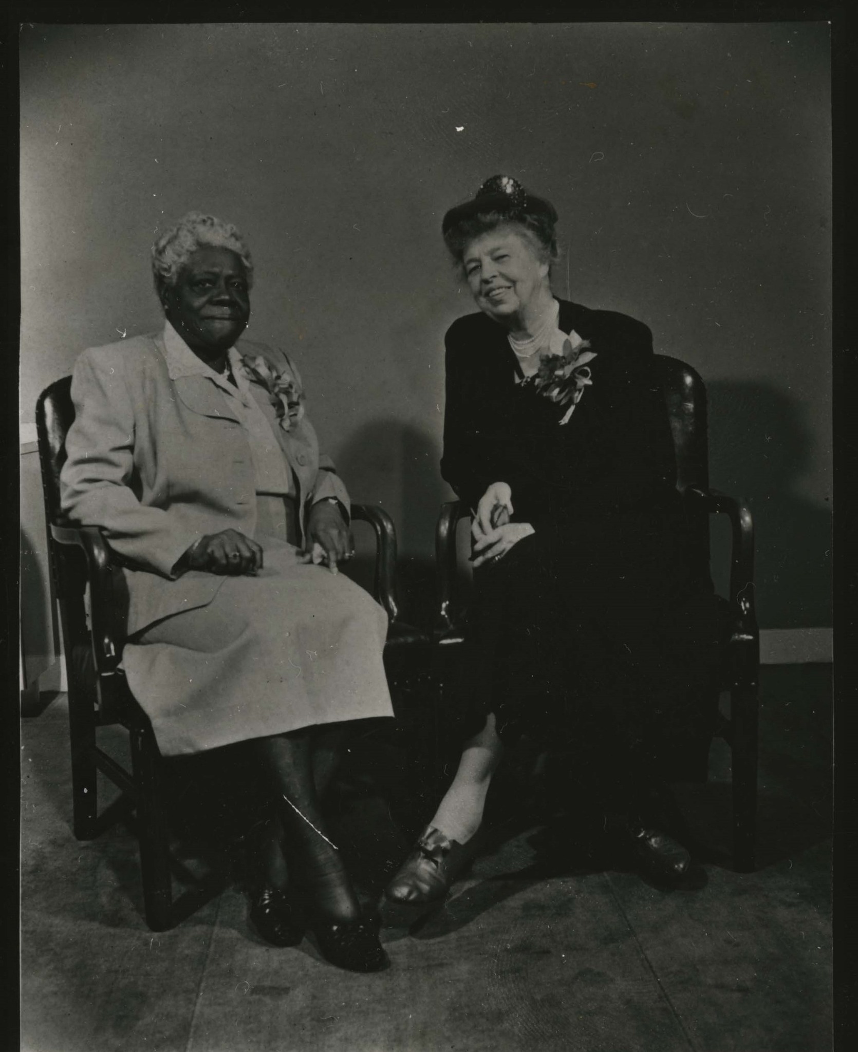 National - Eleanor Roosevelt & Mary McLeod Bethune stood side by side ...