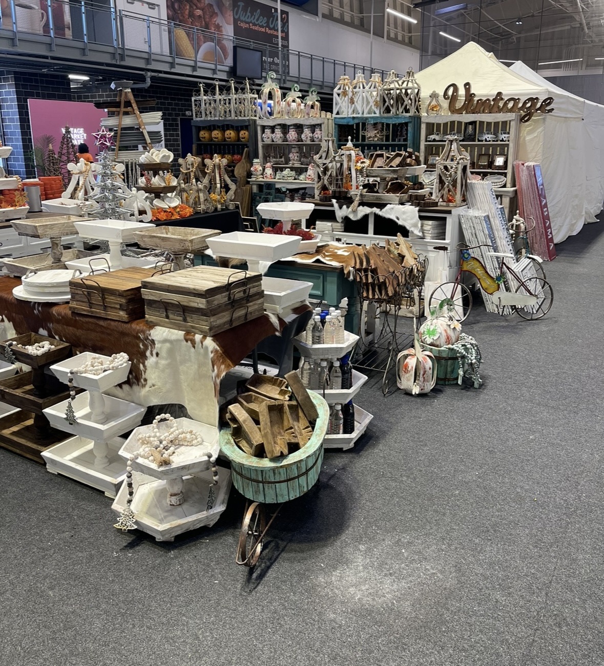 Amt Wholesale At Holiday Market Jackson Mississippi