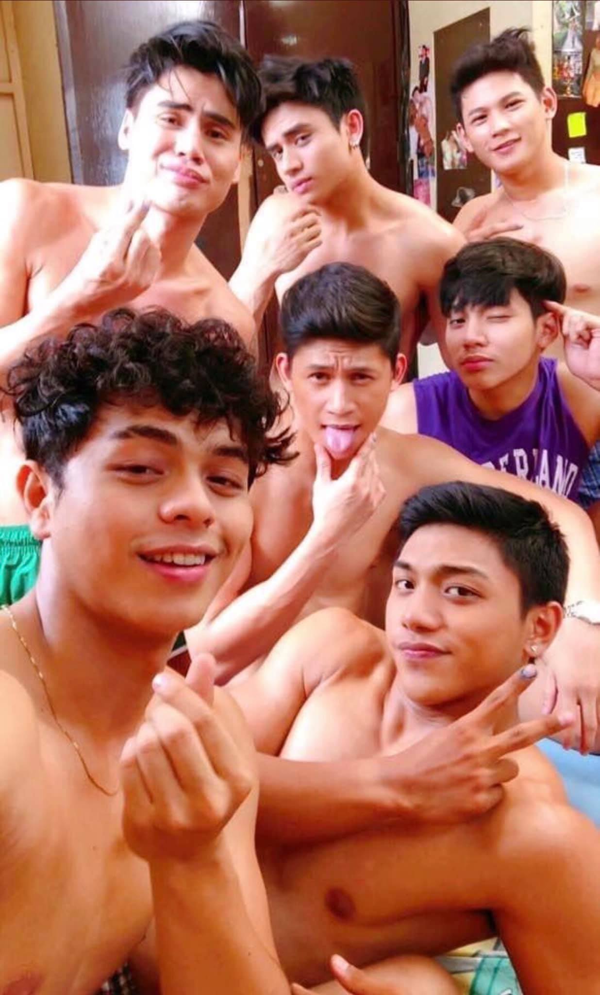 E•h•m• Selfie Muna Bago Ang Laban Exclusive Hot Men
