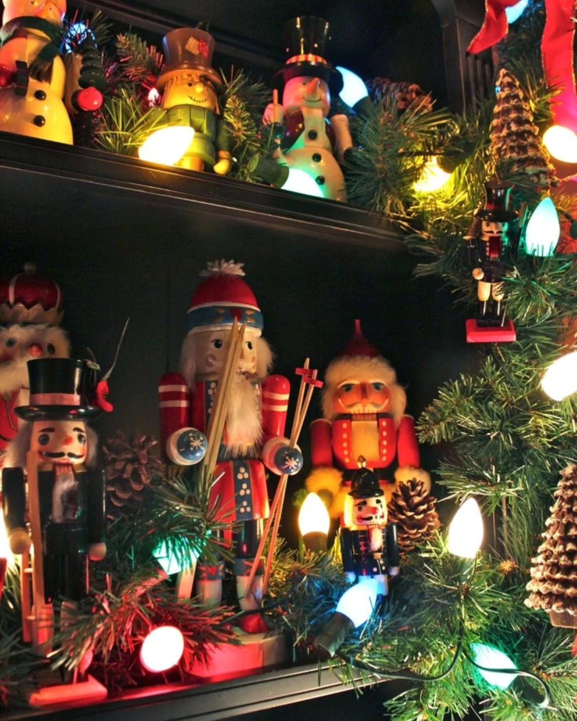 Santa Claus - 279 days left until Christmas, nutcrackers are a true and ...