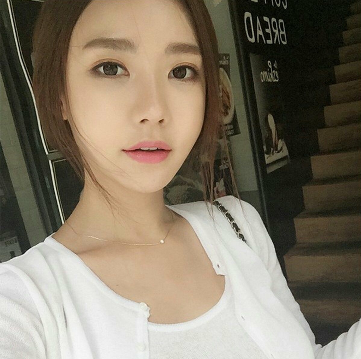 Korean Girl 18 Korean Girl 18 Added A New Photo
