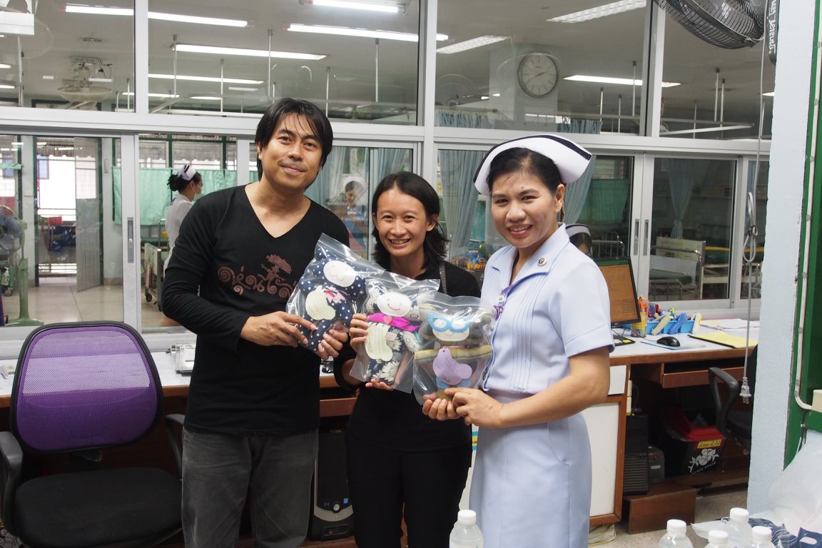 ฝากตุ๊กตา Happy Dolls ไว้ให้เด็กๆ Happy Dolls Project