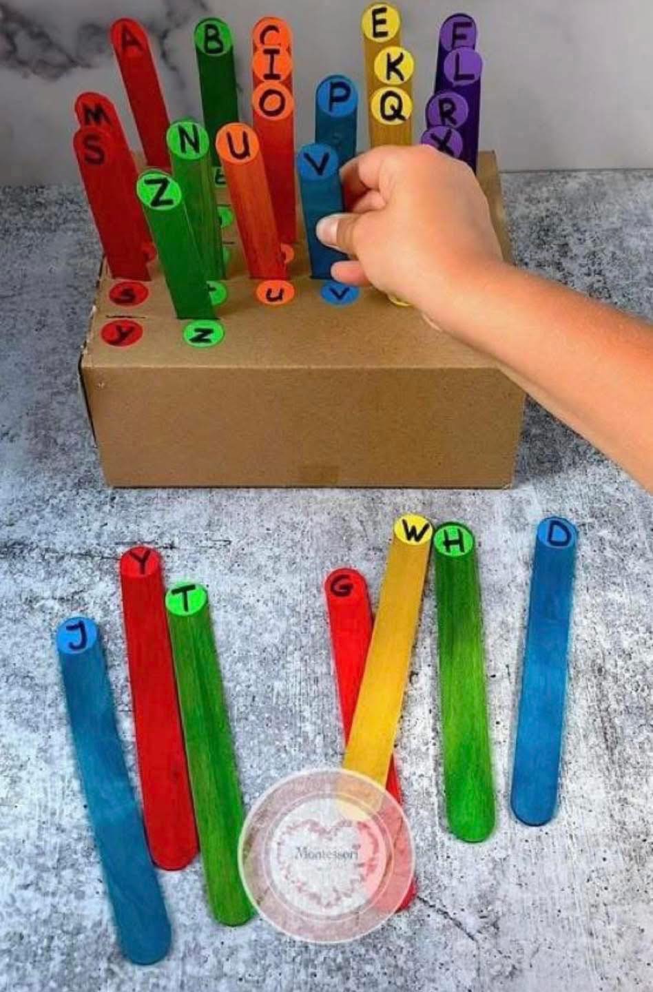 Montessori - 🫶 🔠2🔡 Craft Sticks to Box 📦 Alphabet Match 🔠2🔡 🫶 | Facebook