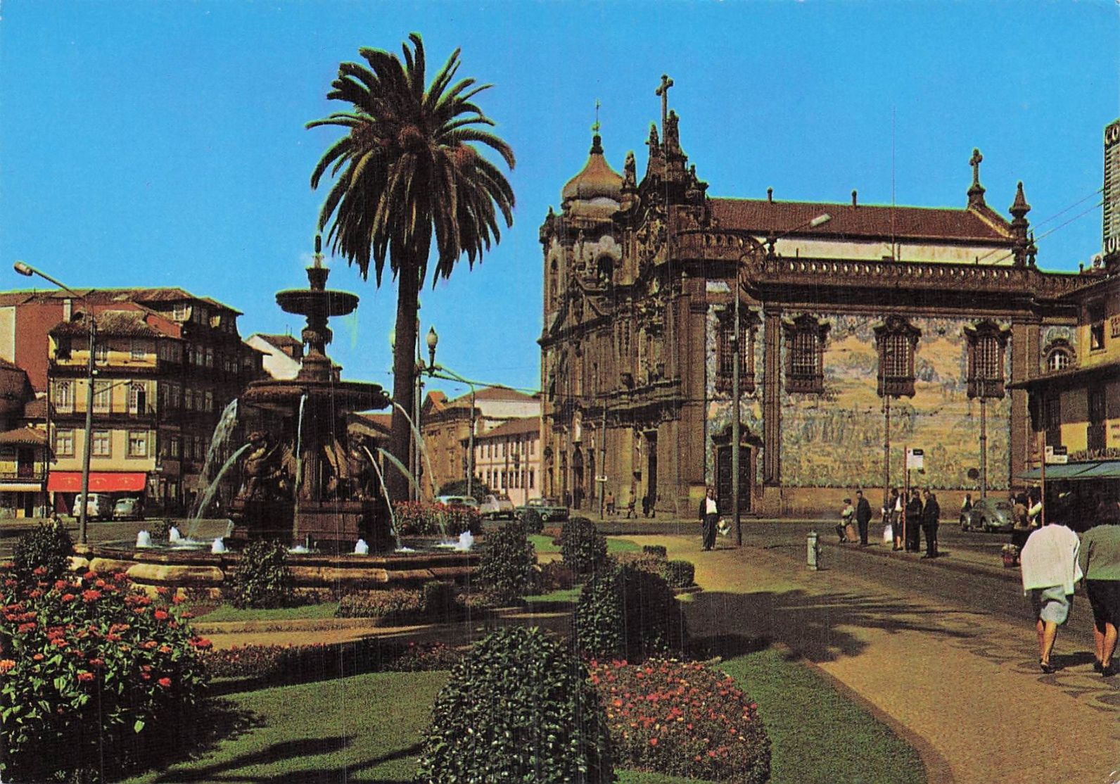Monumentos Praça De Parada Leitão Esquerda Da Imagem Gomes