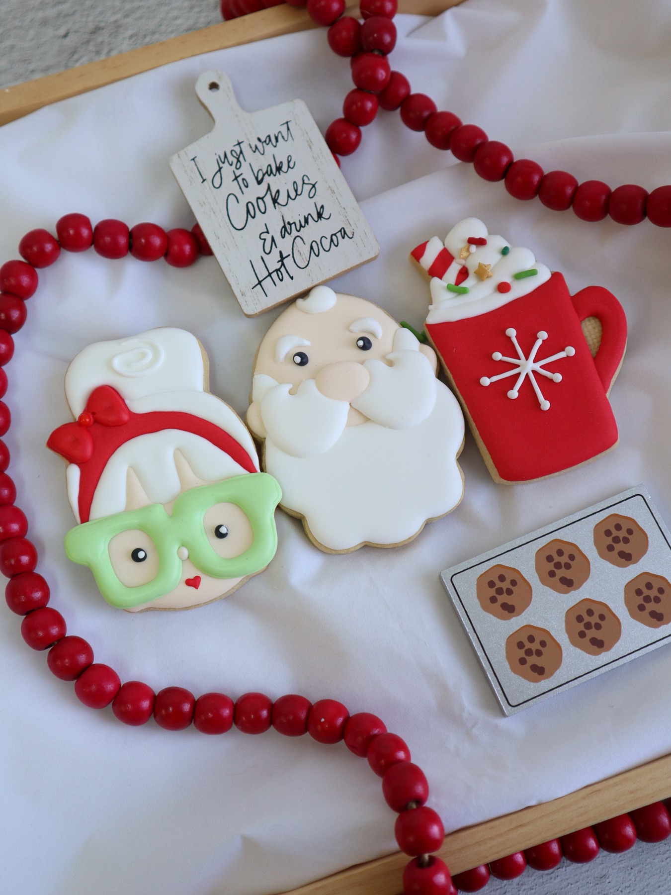 3 Cookie Mr. & Mrs. Claus Cookie Class