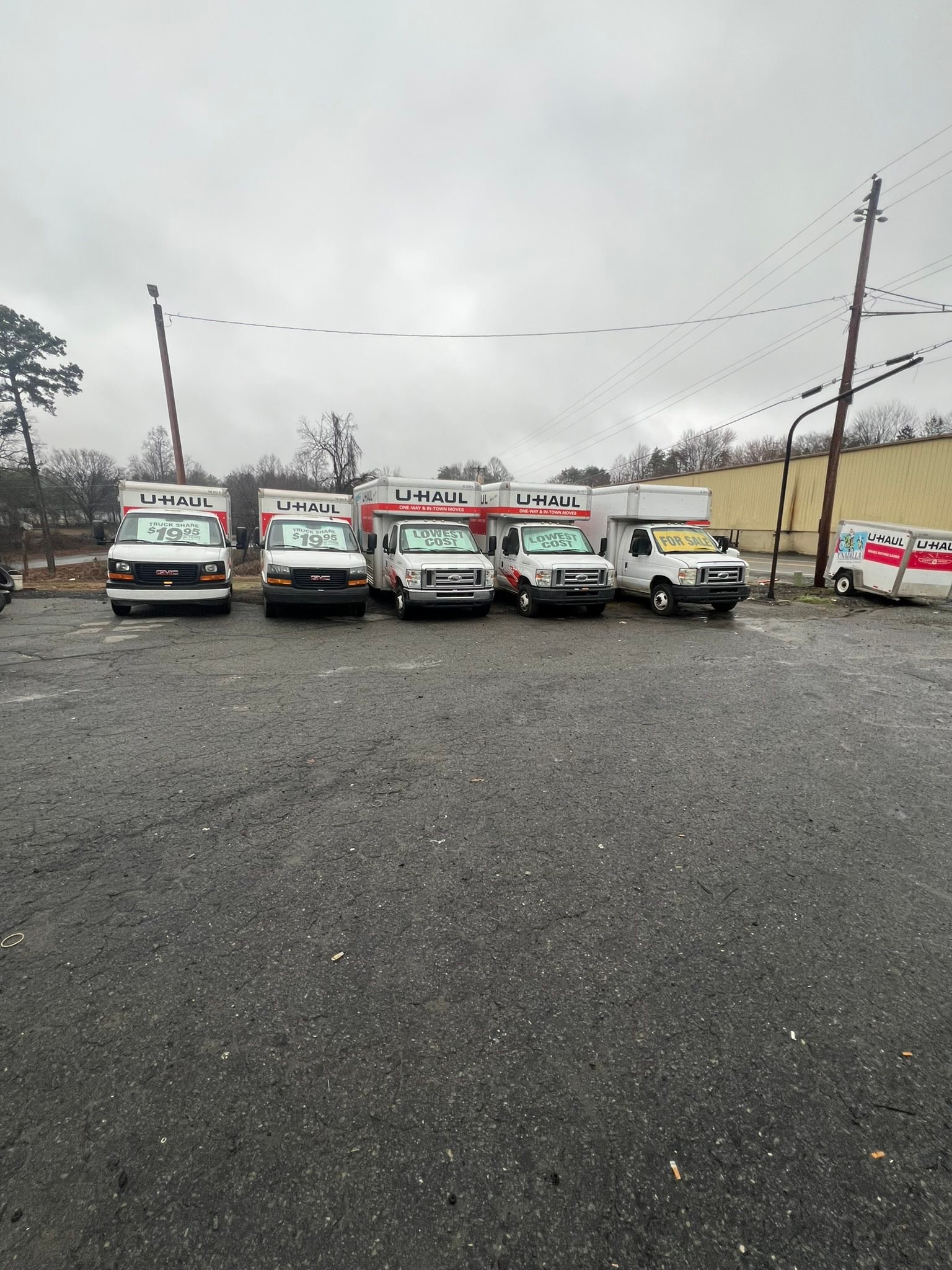 B R Tire Service And Uhaul
