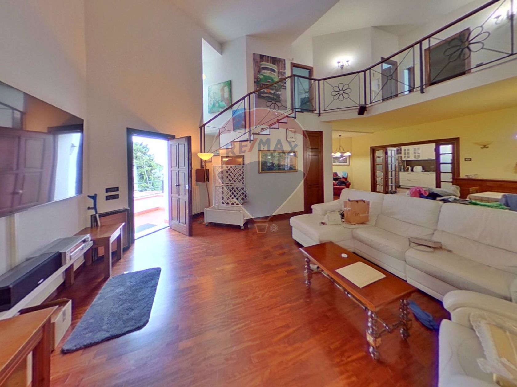 Remax Platinum Palermo 🏠𝐕𝐢𝐥𝐥𝐚 𝐢𝐧 𝐯𝐞𝐧𝐝𝐢𝐭𝐚 𝐚 𝐏𝐚𝐥𝐞𝐫𝐦𝐨 👉🏻link Immobile 2992