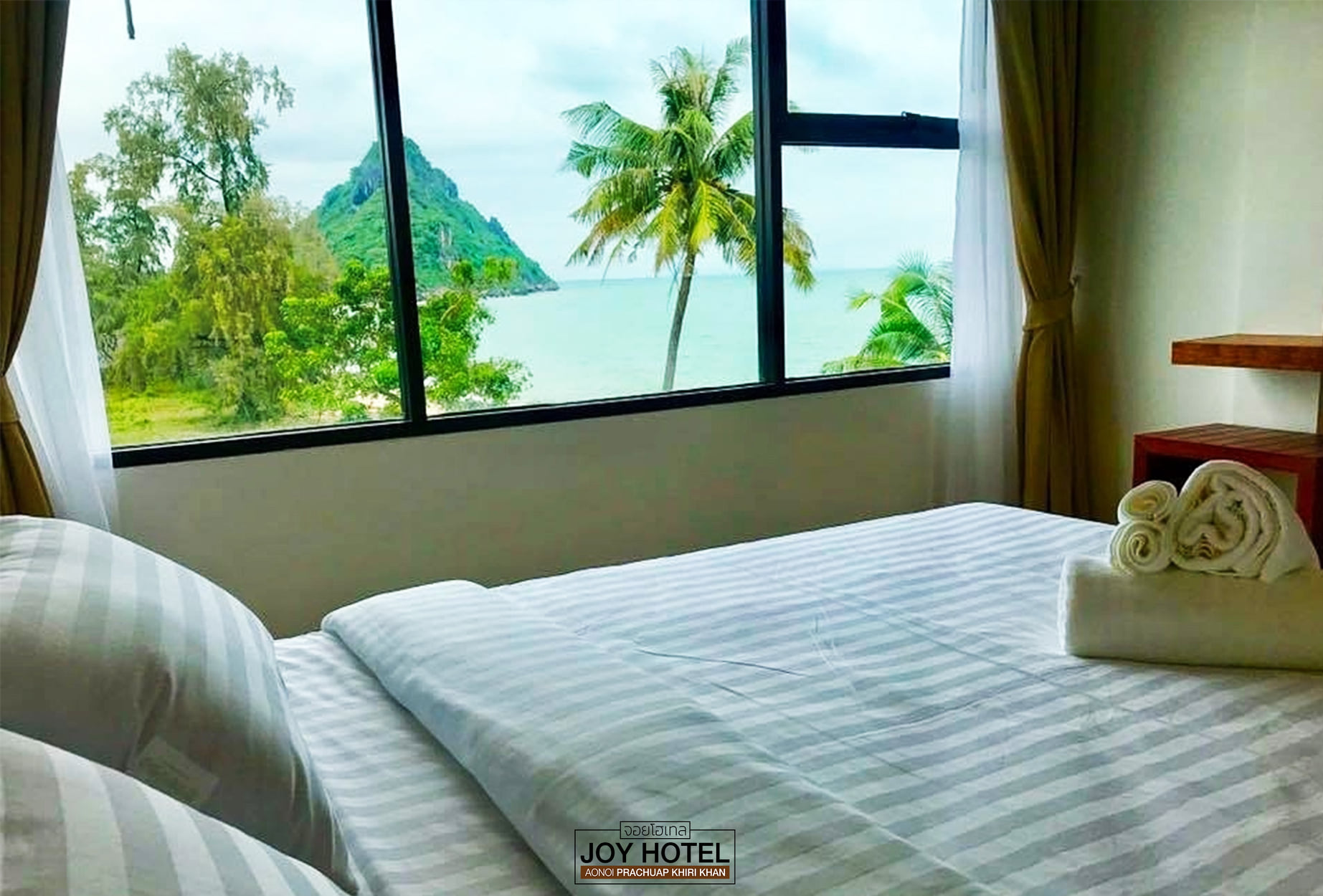 Joy Hotel เอาวิวสวยๆ จากห้อง Triple Room มาฝากค่า