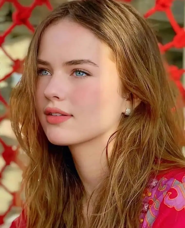 Cute Babe