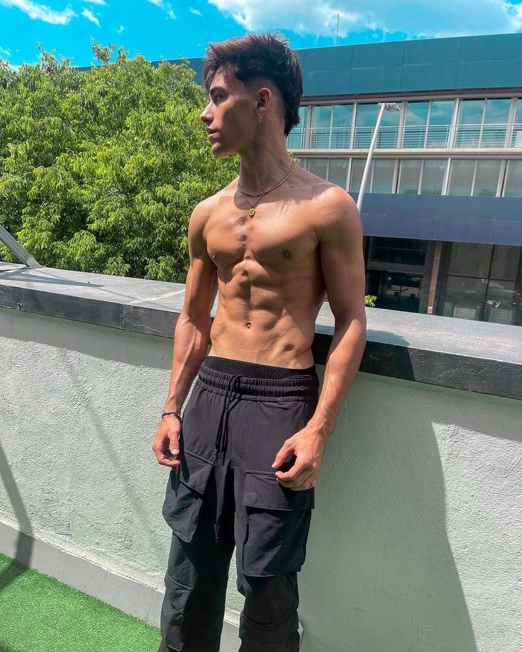 🦋 Twink University Twink University