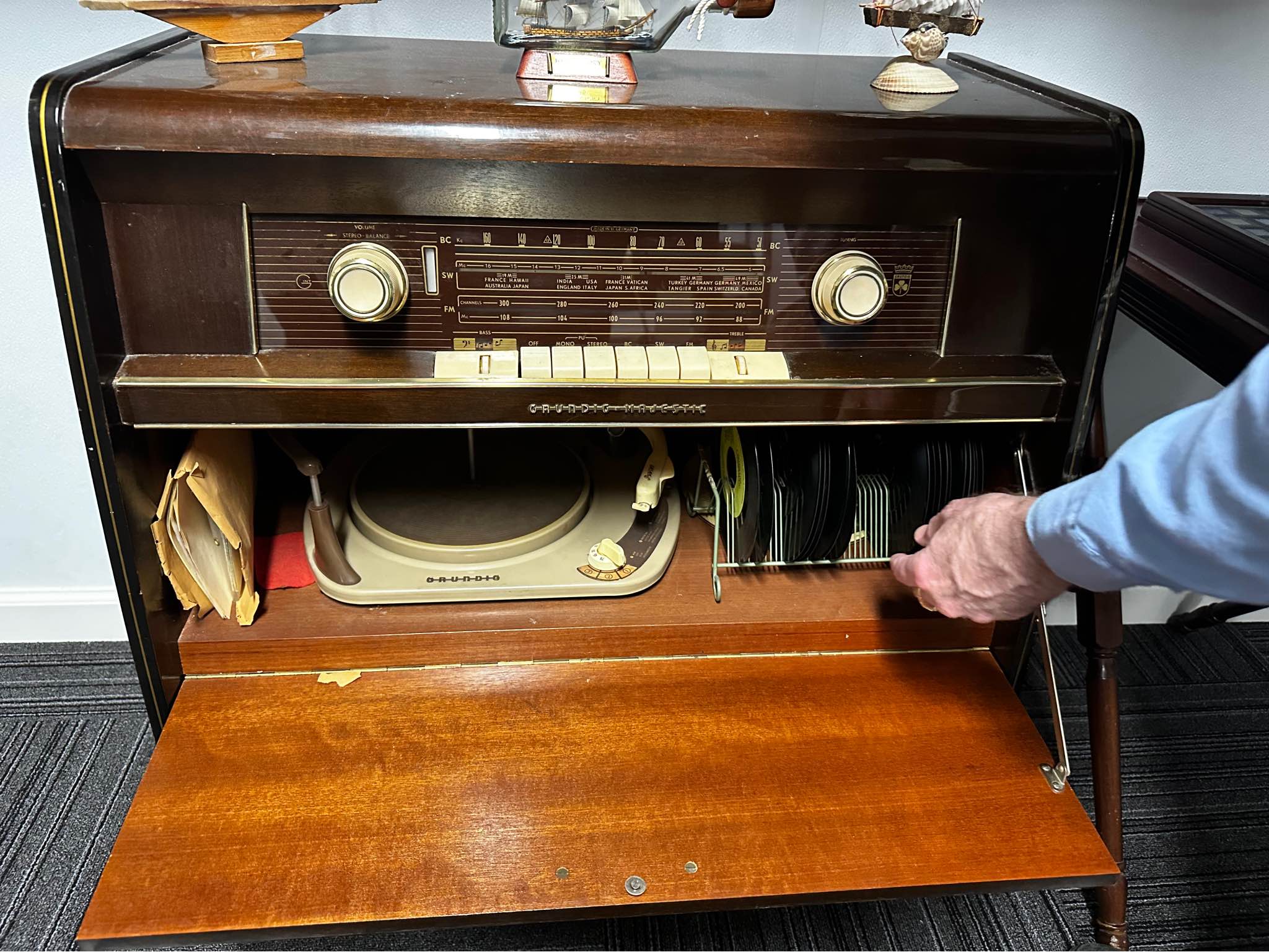 Grundig Stereo Console So 10260 Px Radios Nashville Tennessee