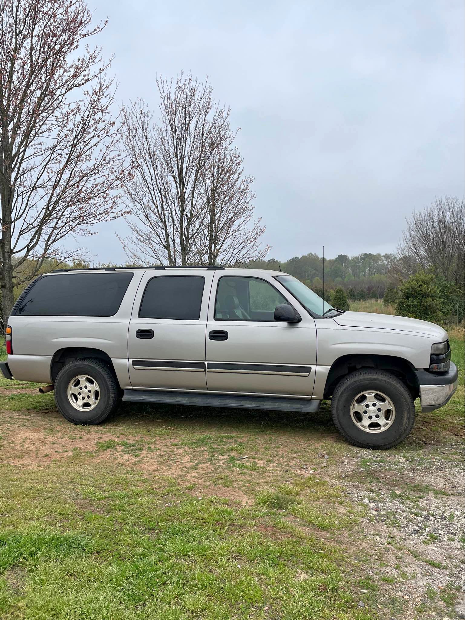 2005 Chevrolet Suburban 1500 · Lt Sport Utility 4d Cars And Trucks