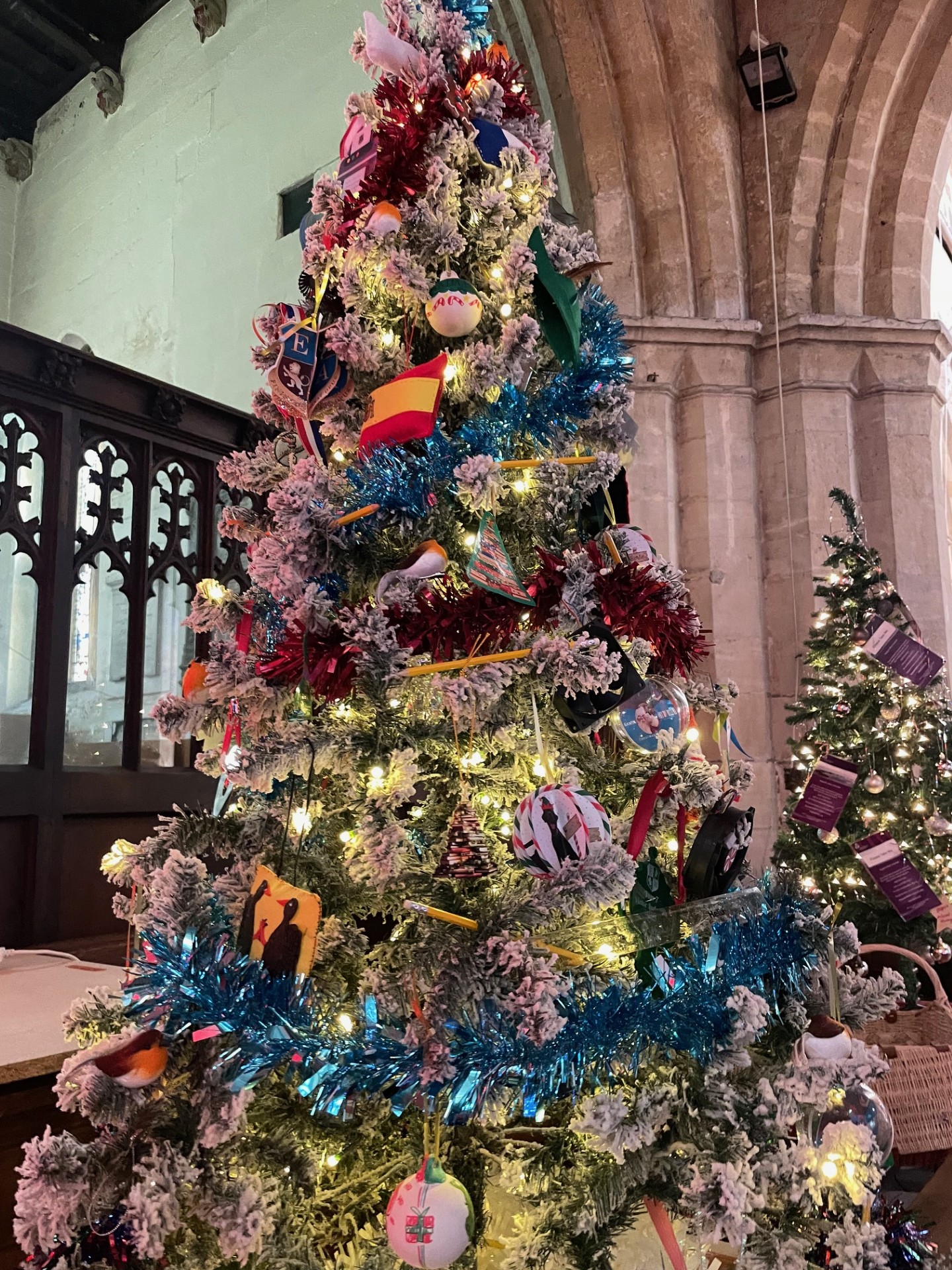 🎄 Our Christmas Tree at St... - The Elizabethan Academy | Facebook
