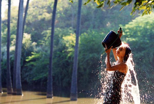 Iis Faradina Telanjang Hutan Facebook