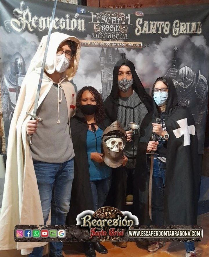 Nuestros ⚔🕯Buscadores🕯⚔ trabajaron... - Escape Room Tarragona | Facebook