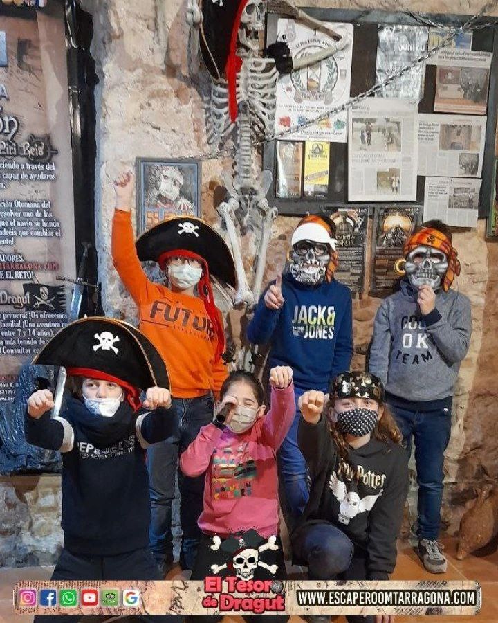 Estos Valientes ☠🧿Piratas🧿☠... - Escape Room Tarragona