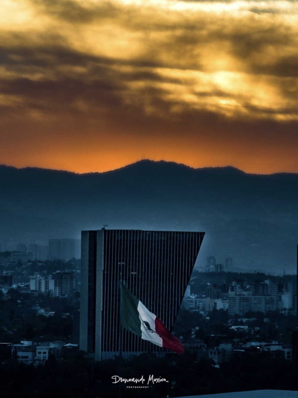 Mexicanos Cdmx Torre Virreyes El Dorito 🦅 Autor