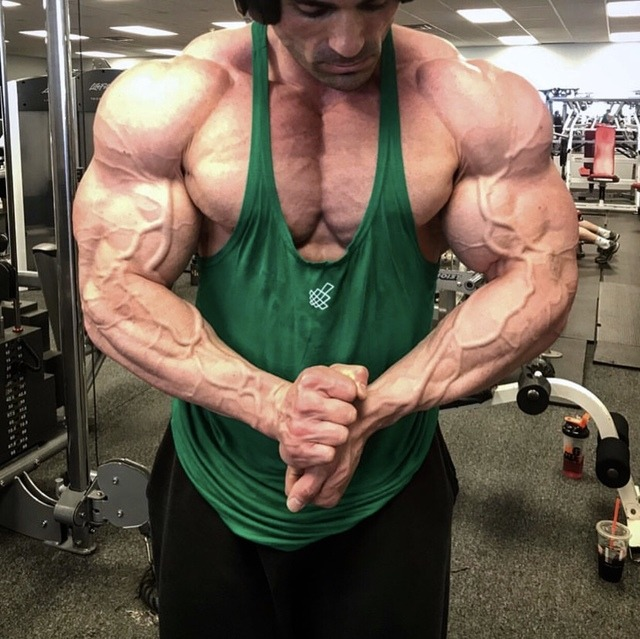 Huge Muscle Men Huge Muscle Men Added A New Photo