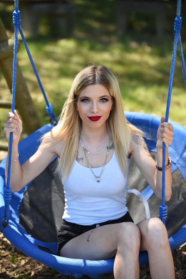 Model Carina