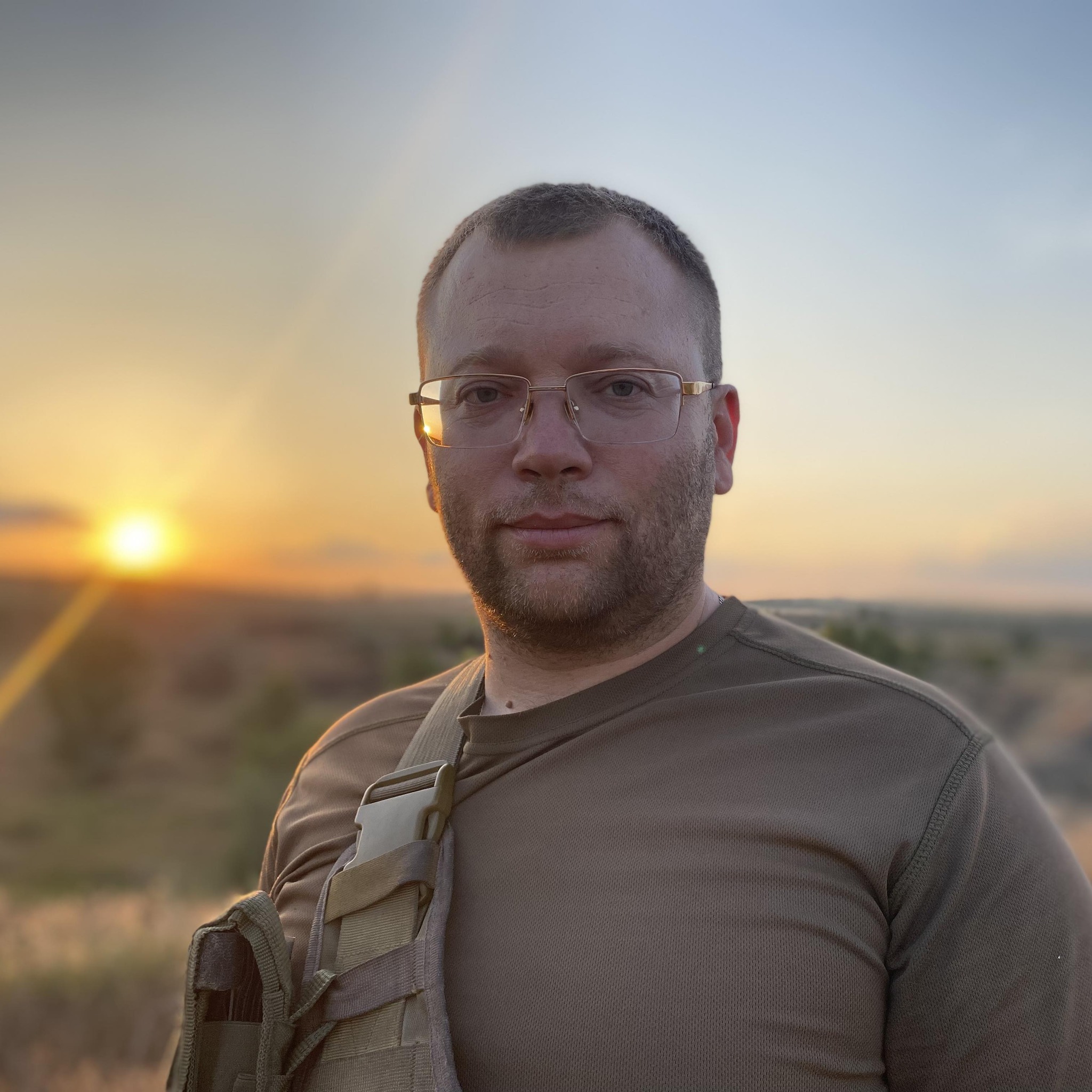 Сьогодні День народження у мого покійного дідуся Юри А тепер і в мене