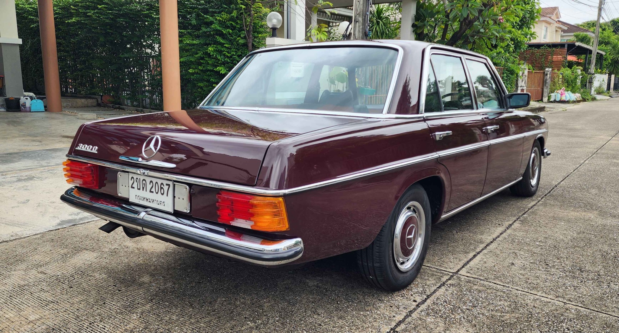 1974 Mercedes Benz W1148 Cars And Trucks Bangkok Thailand