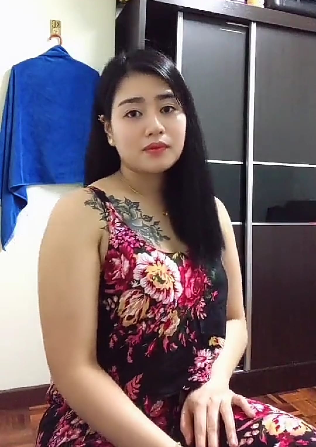 Tante Siska Posts Facebook