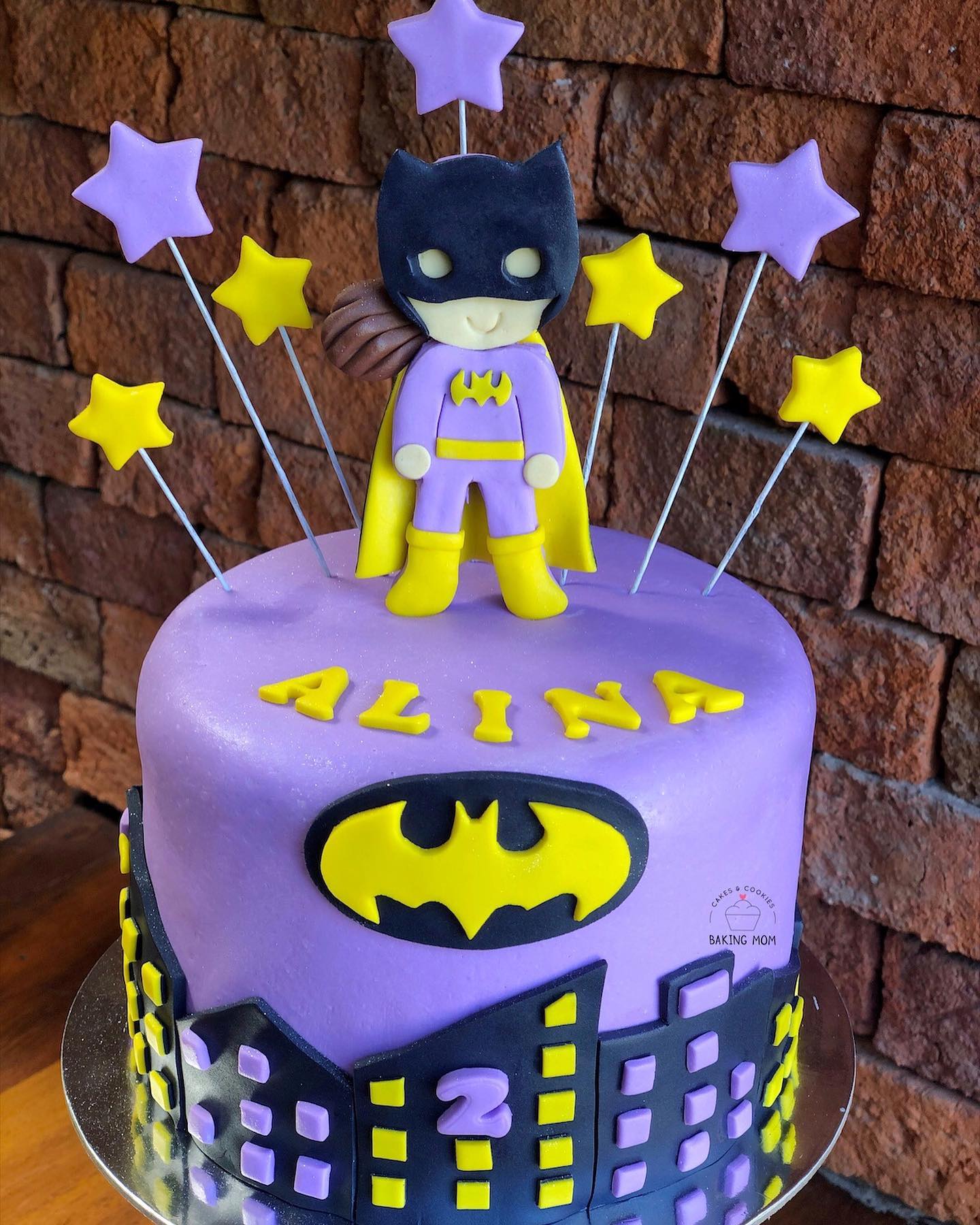Baking Mom 🟣⚡️ Batgirl ⚡️🟣 • 2 Añitos De Alina