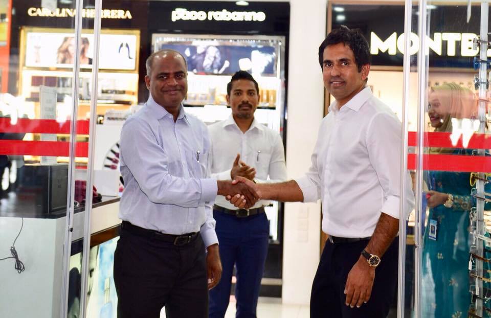 Dhovemi Dhovemi Arrival Shop Maldives At The Velana Facebook