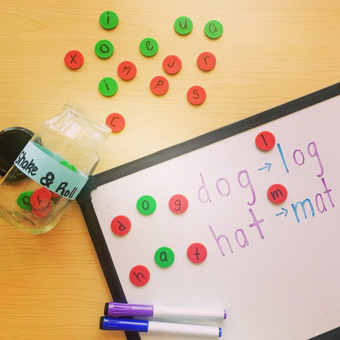 Cleverbean - Fabulous phonics lesson using two sided counters to create ...