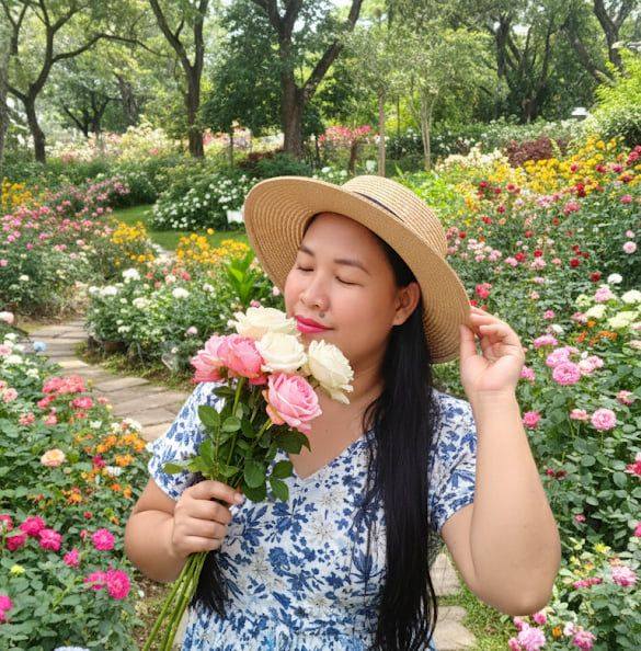 MONDAY MOOD! New week, new goals, new blessings! 💖🌸 Let’s start this ...