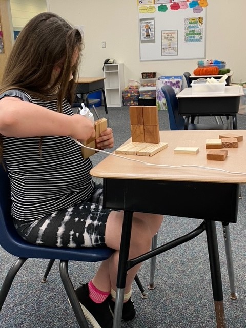 Creative STEM projects based on... - Greely Middle School 4-5