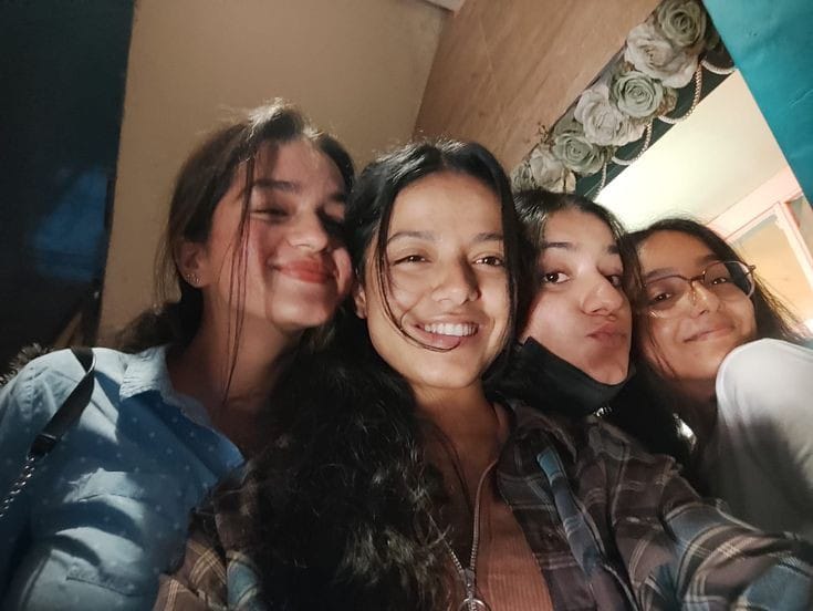 Hostel Girls