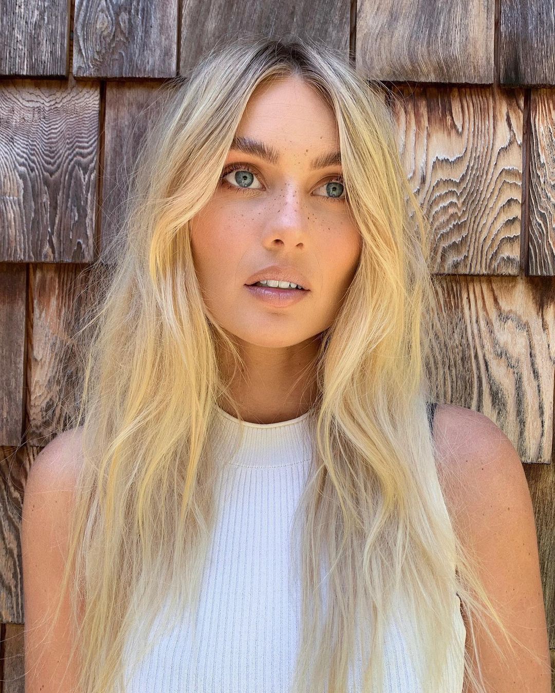 We Love Swedish Girls Je Mond Valt Open Als Je Deze Onwijs Knappe Blondine In Een Bikini Ziet
