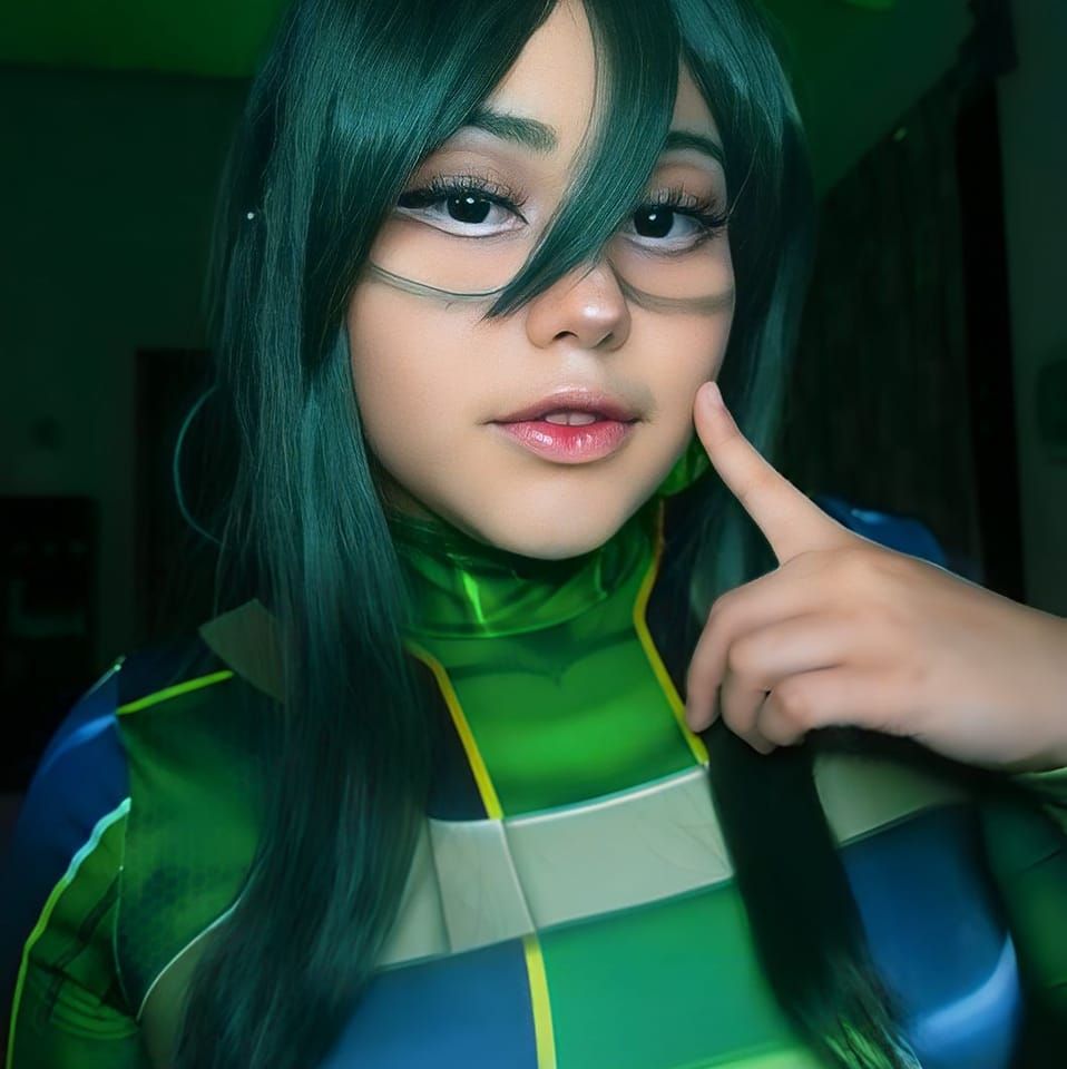 Hizuru Cos