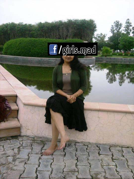 Sneha Aunty