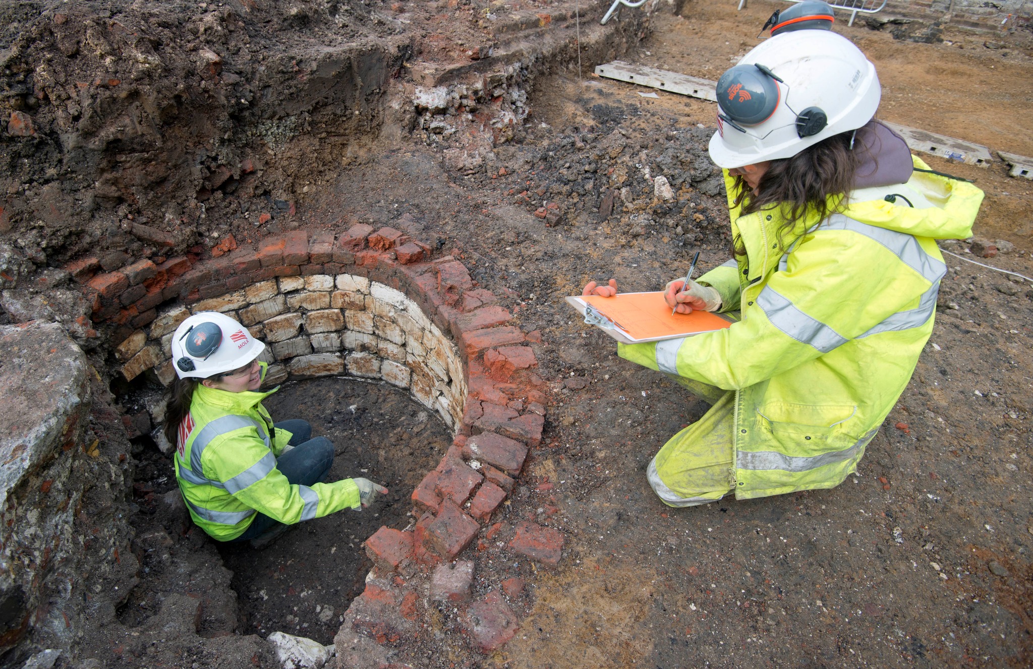 Museum of London Archaeology - JOB ALERT Are you an experienced ...