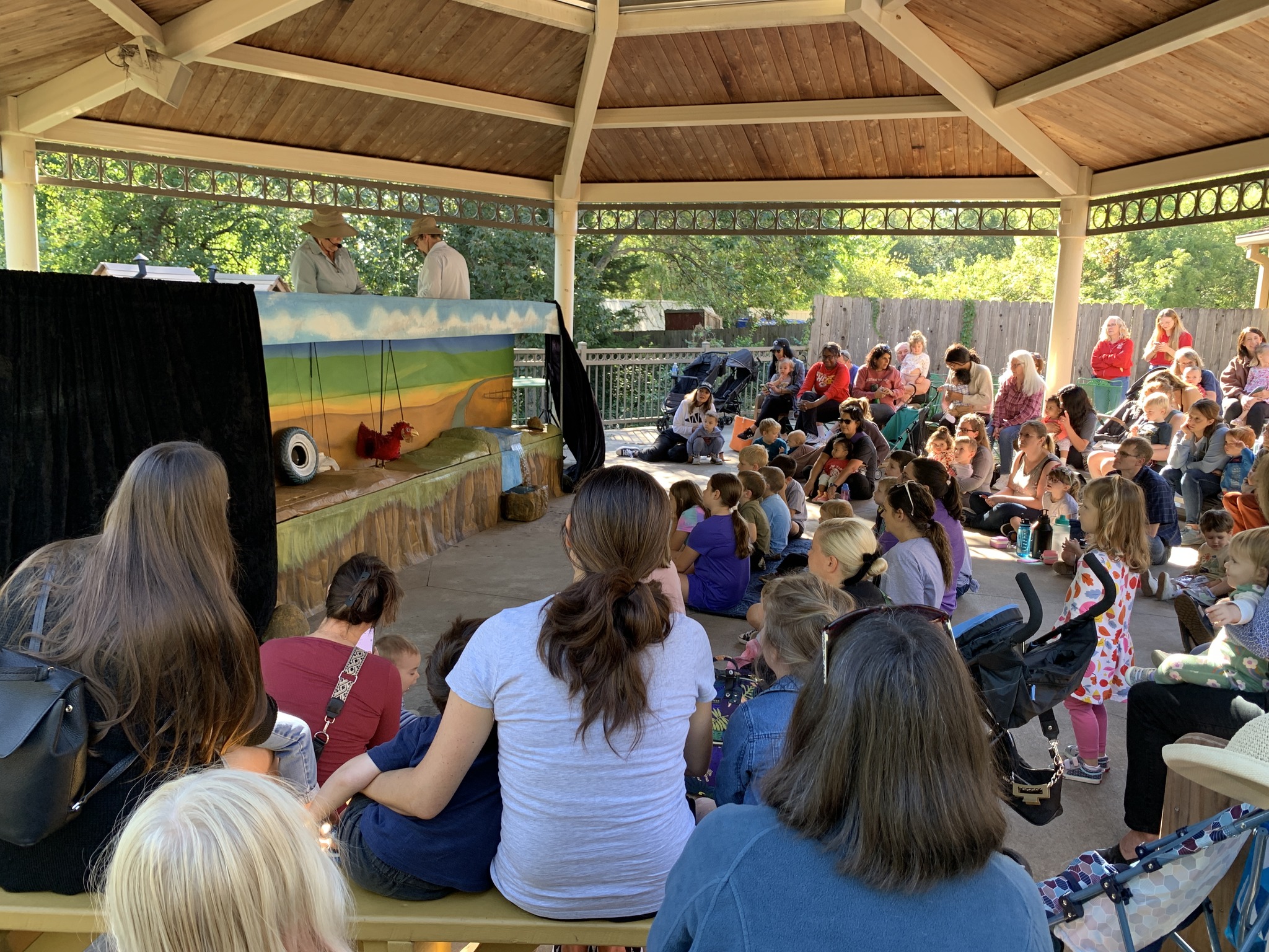 The Little Red Hen's Garden Puppet Show