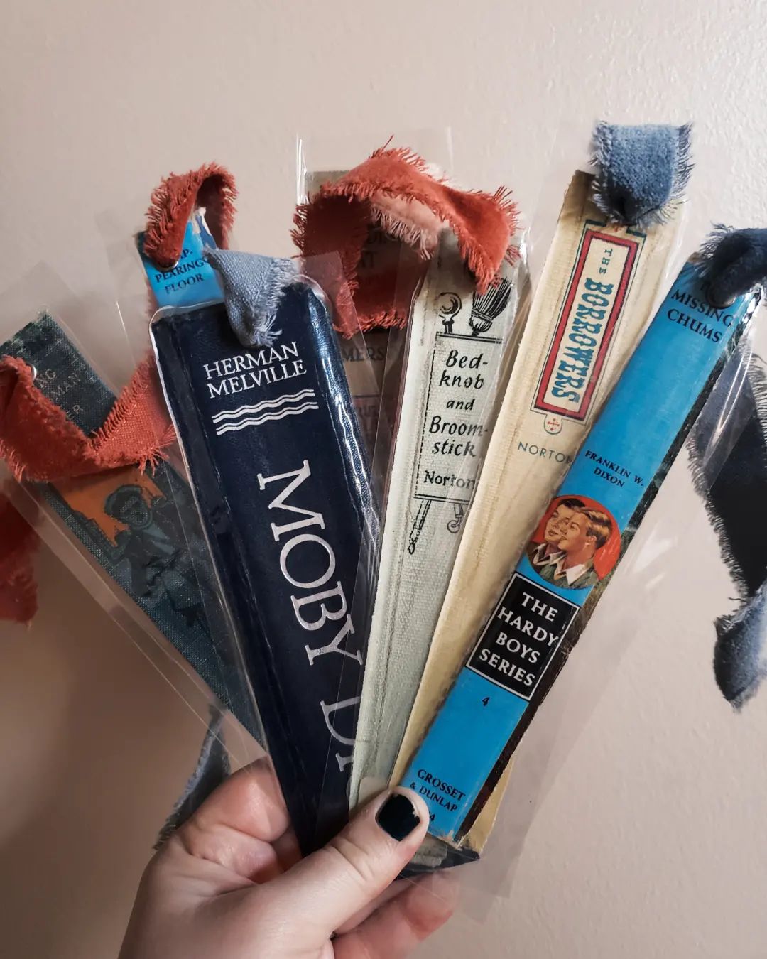 New Day Notes - New Spine Bookmarks available now!... | Facebook