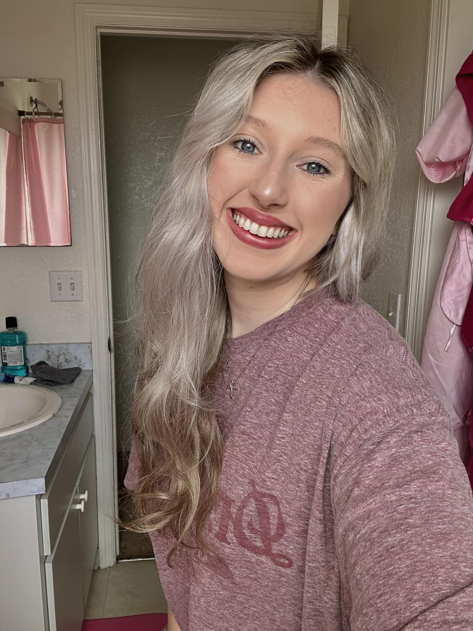 Happy Happy Gal