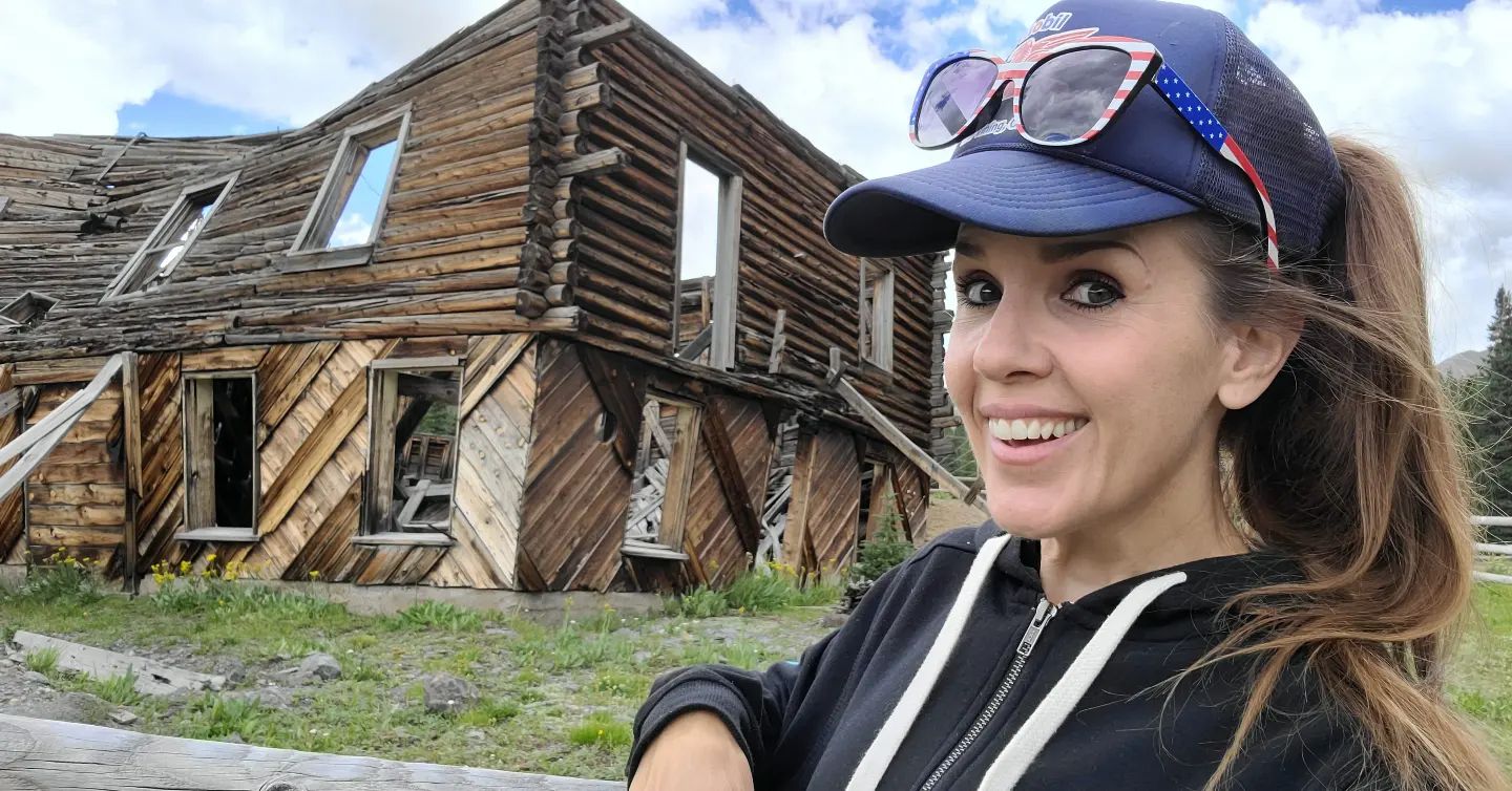 Wonderhussy Camping And Exploring At An Amazing Ghost Town Way Up