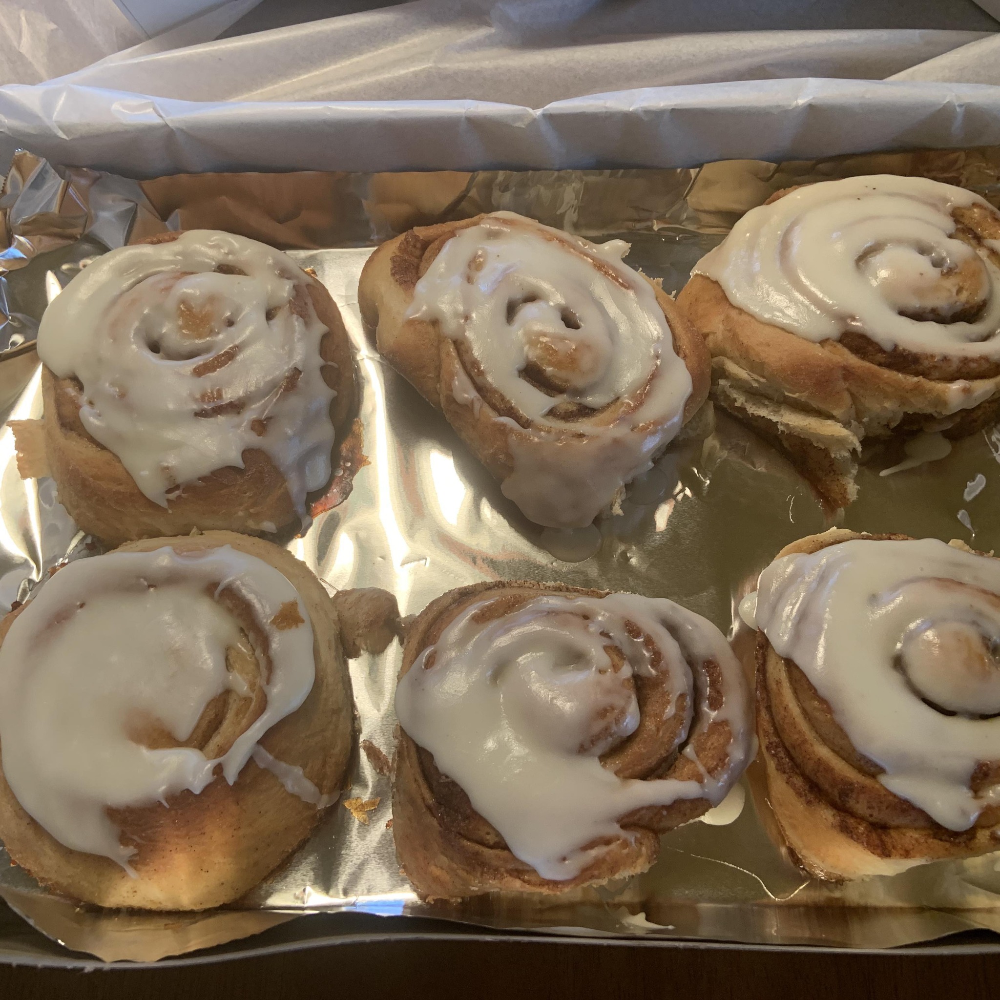 Robert’s Cinnamon Rolls | Saint Cloud WI